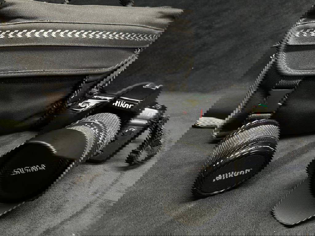 Nikon N70 Slr Film Camera & Sigma 28-300mm Lens Auction