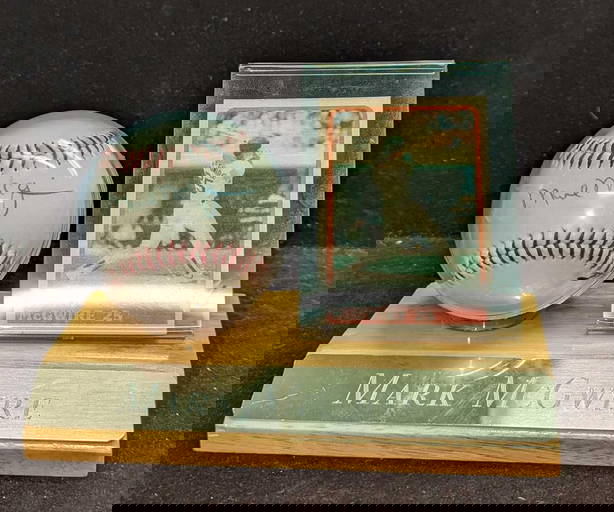 Autographed Mark Mcgwire With Sportflics Card