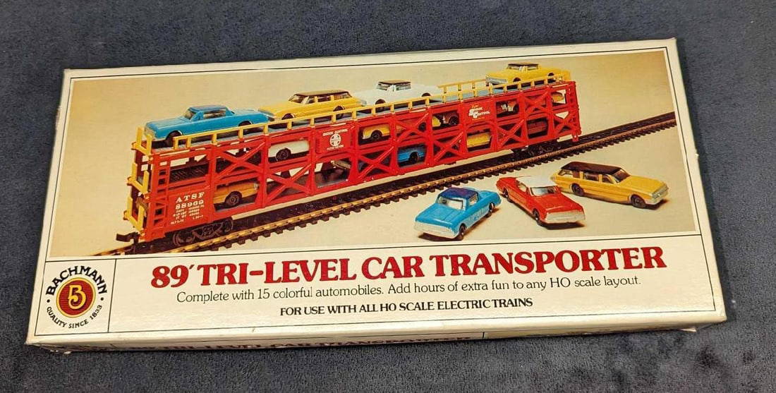 Ho Scale Bachmann 89' Tri-level Car Transporter Auction