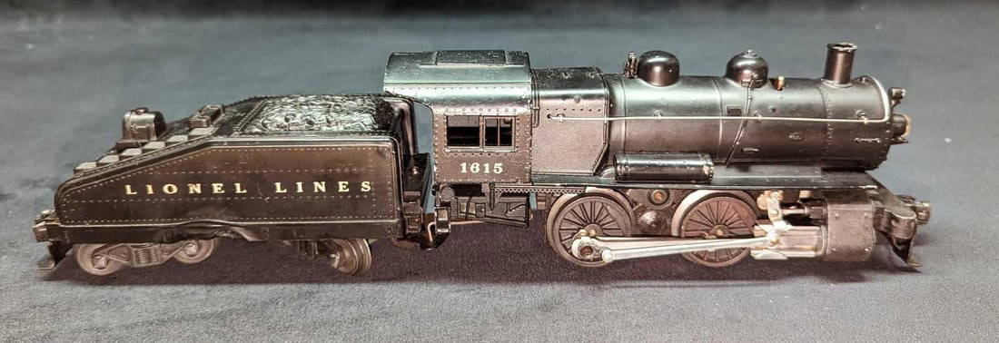 Vintage Lionel 1615 Locomotive And 1615t Tender Auction