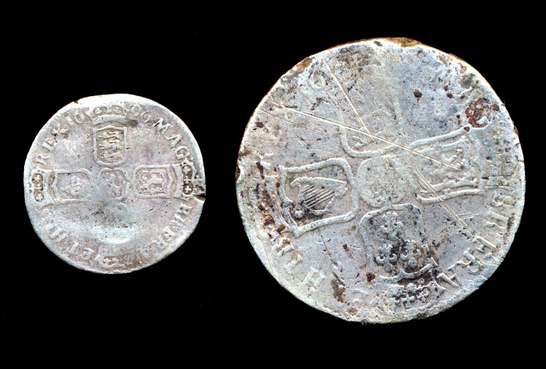 Great Britain 1696 A Pair Of William Iii Silver Coins Very Good