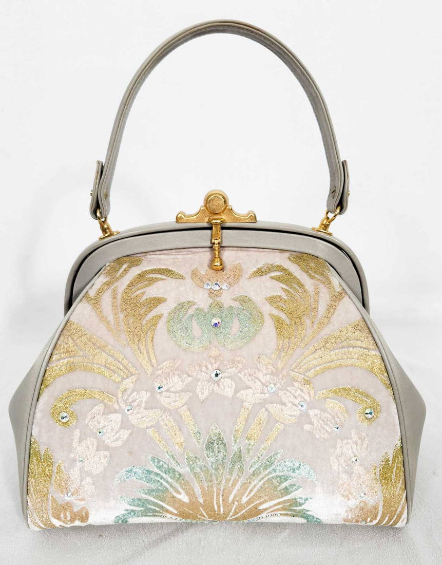 Sauter, Antonia - Purse Auction