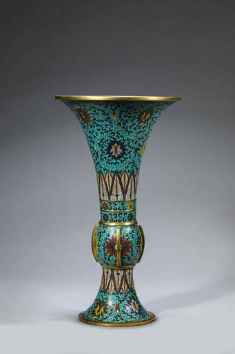 A Cloisonne Enamel Interlock Branches Vase