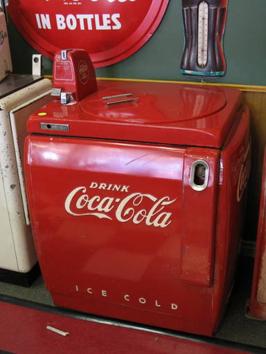 1940s Coca Cola Vendo V59 Soda Machine