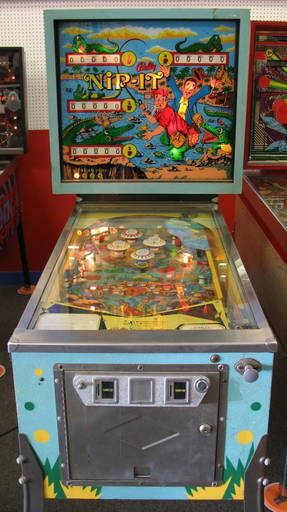 Bally Nip It Happy Days Pinball Machine