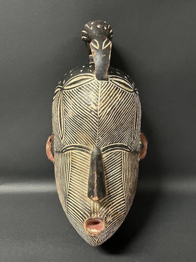 Tikar Mask (#0144) on Apr 05, 2022 | Flores Auction in NY