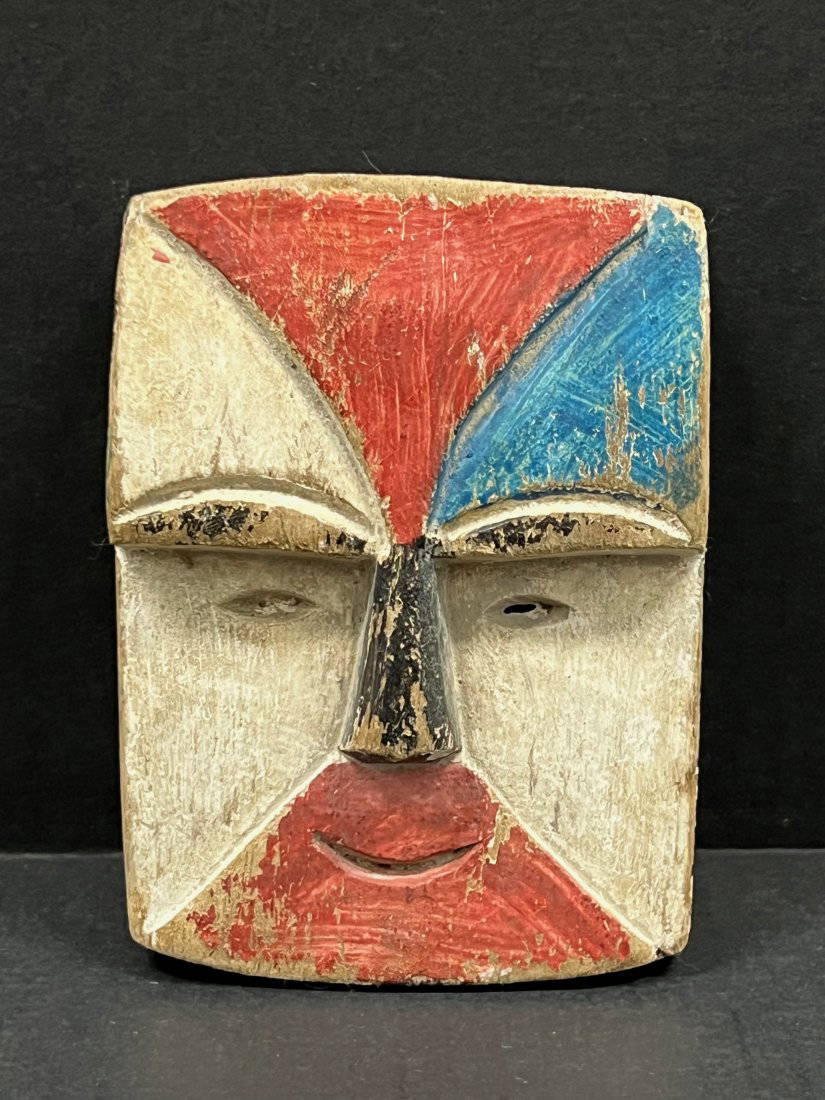 Toma Mask Auction