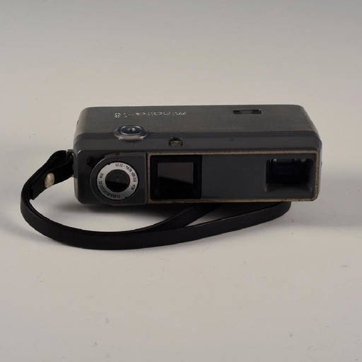 MINOLTA-16 SUBMINIATURE 16MM "SPY" CAMERA - Feb 23, 2019 | Lion and ...