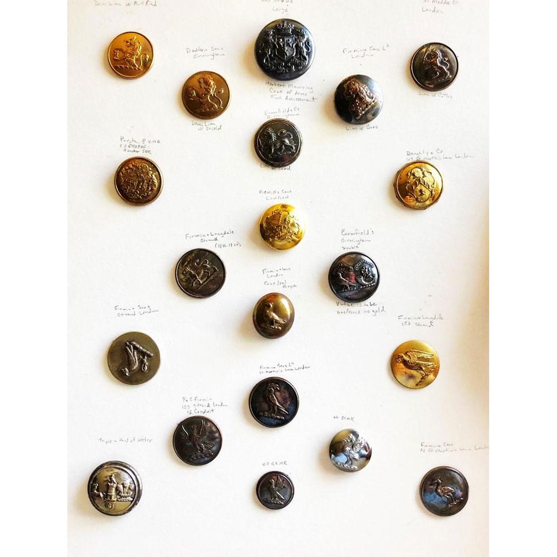 CARD OF ASSORTED CREST/LIVERY BUTTONS INCLUDING OVAL. - Oct 27, 2019 ...