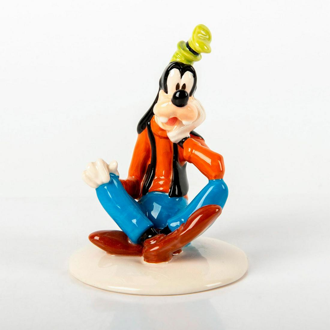 Royal Doulton Disney Porcelain Figurine, Goofy MM5 | Barnebys