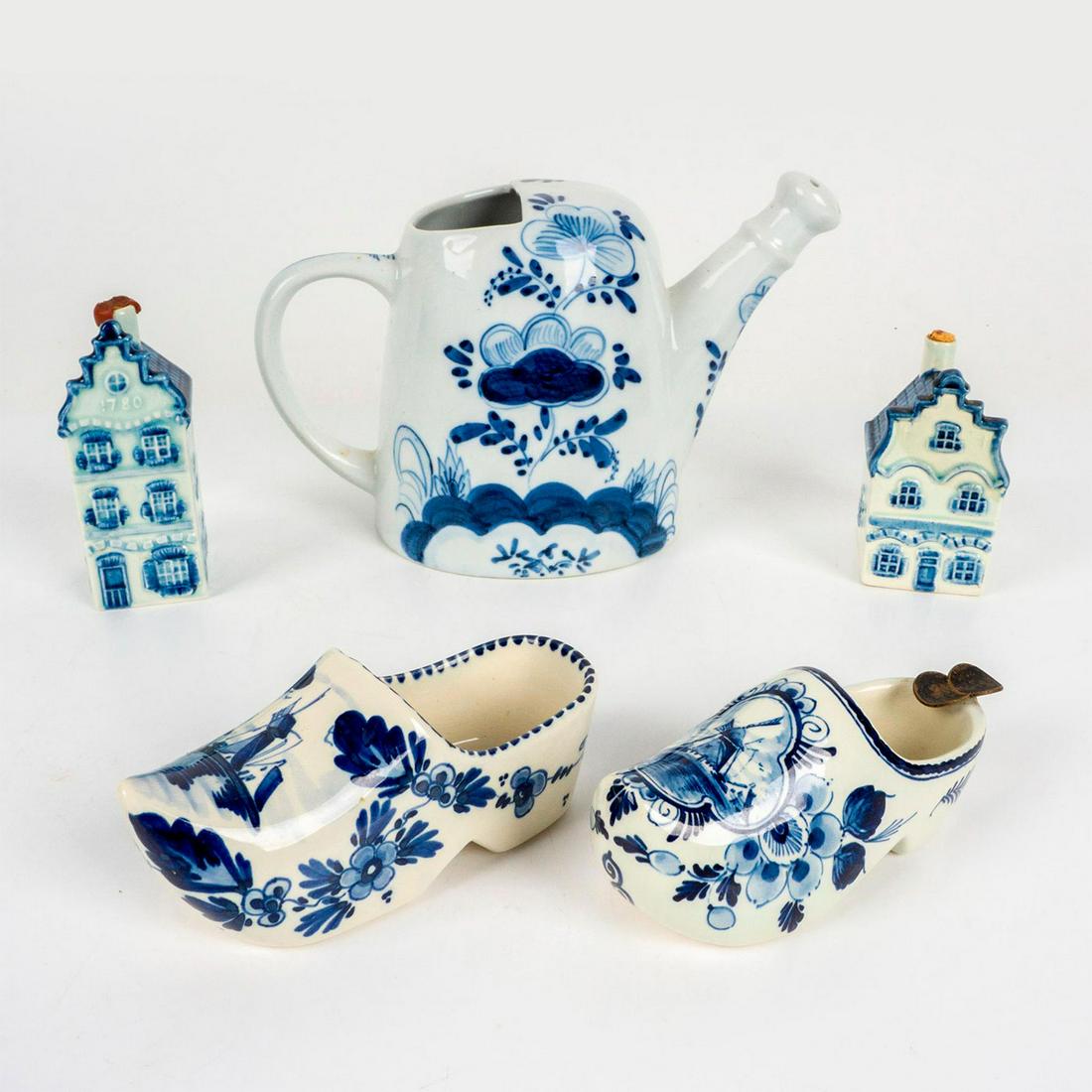 5pc Delft Porcelain Decorative Figures Auction