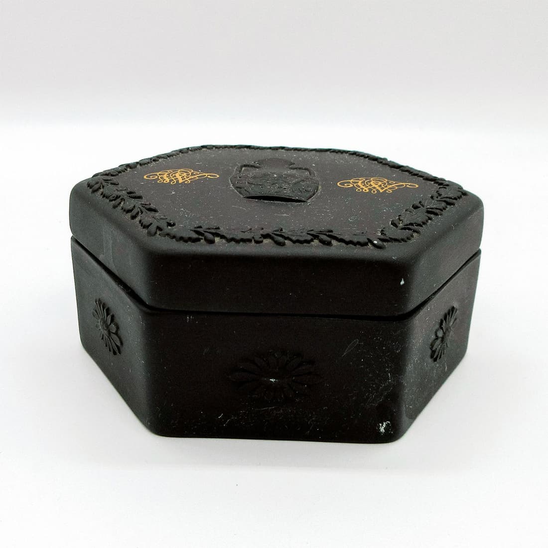 Wedgwood Black Basalt Lidded Trinket Box Auction