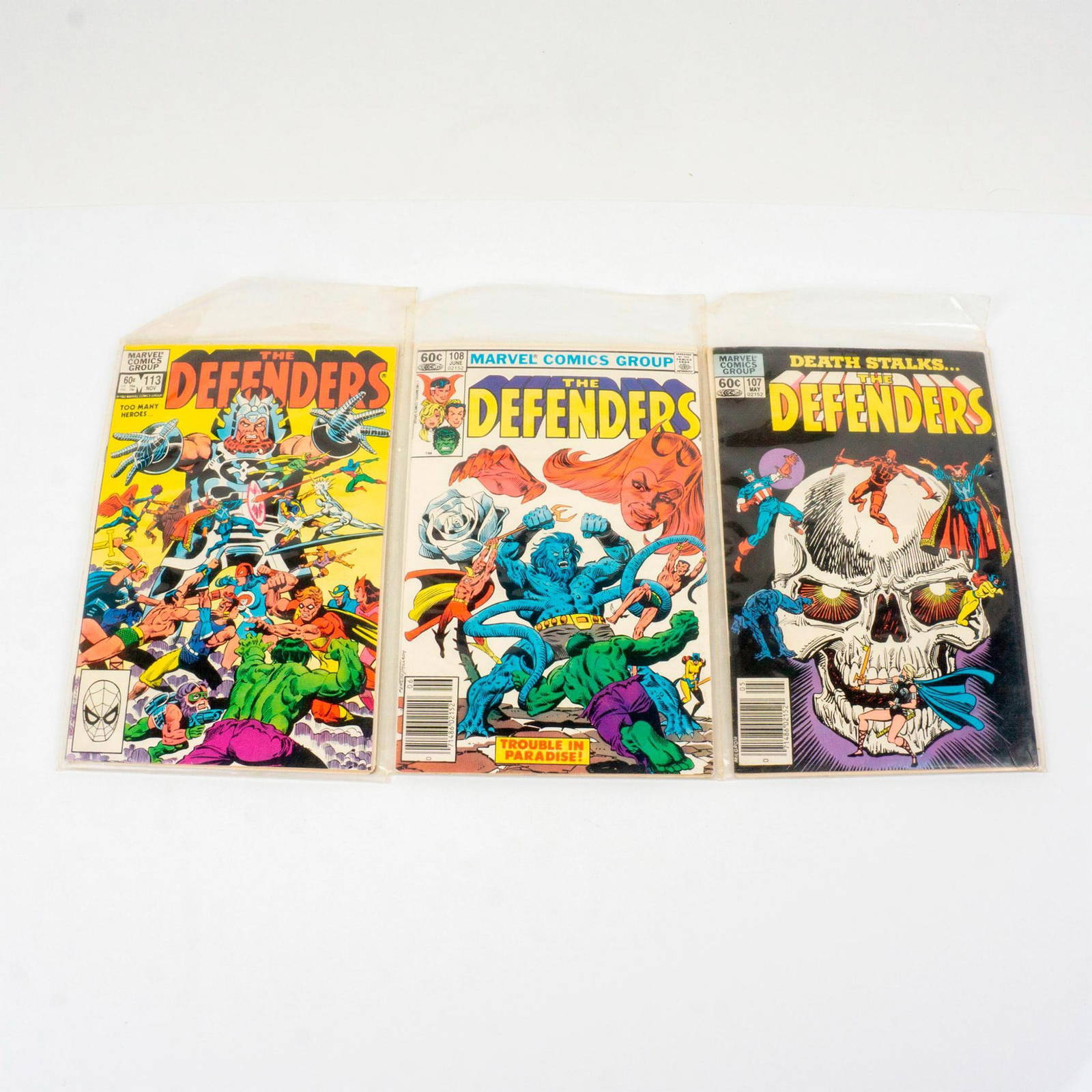 3pc Vintage Comic Books, The Defenders Issue #107 #108 #113 - Aug 30 ...