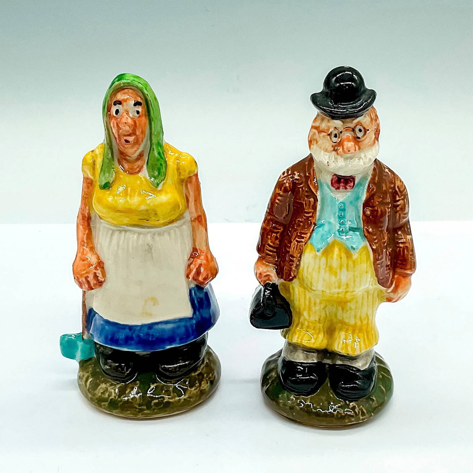 Pair Of Imperial Porcelain Blue Ridge Mountain Boys Shakers Auction