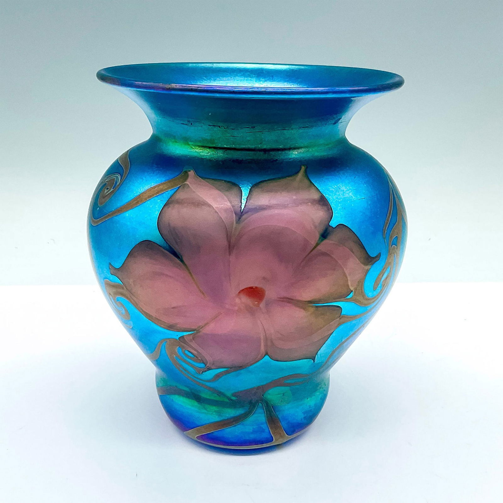 Vandermark Studio Art Glass Iridescent Floral Vase