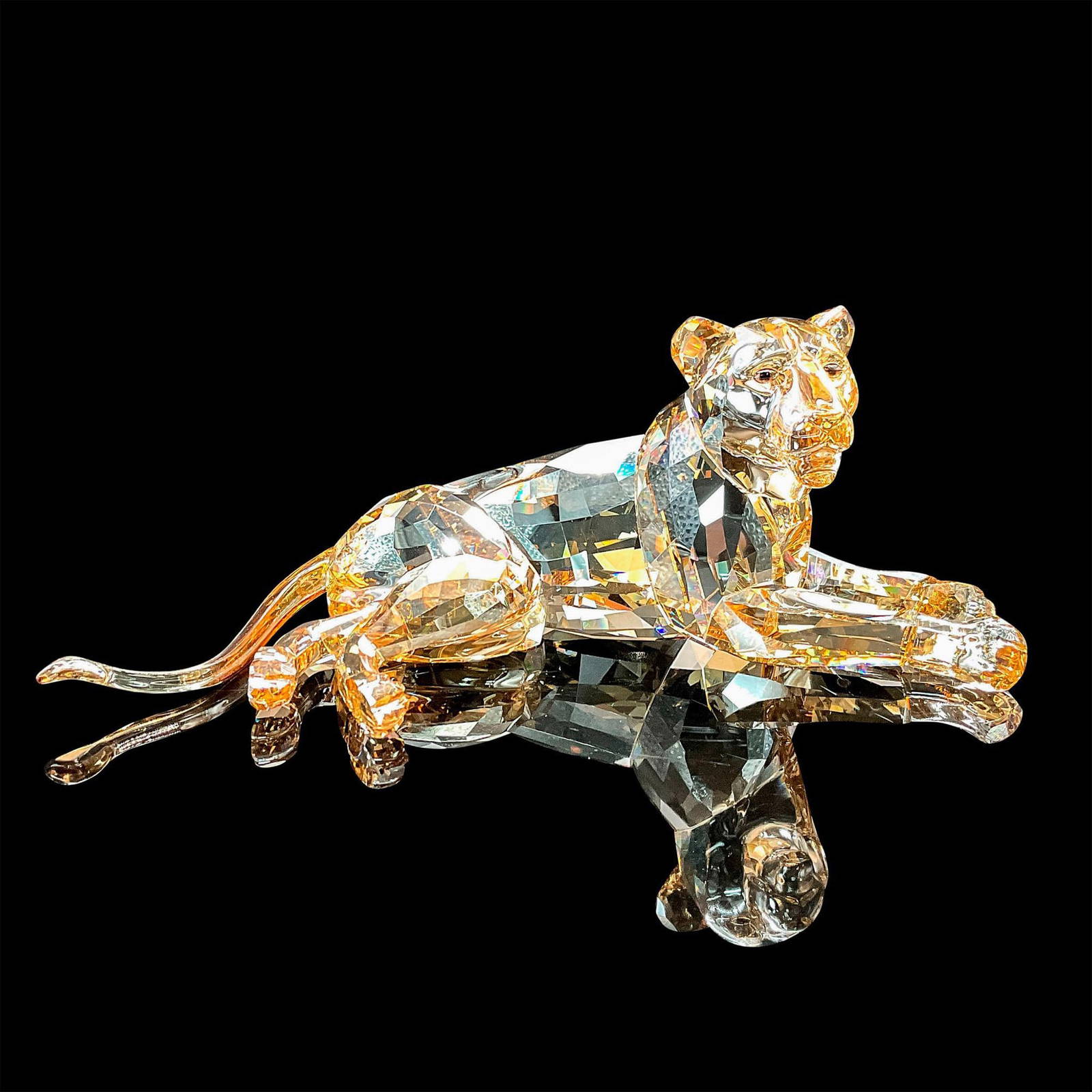 Swarovski Scs Crystal Figurine Lion Mother Auction