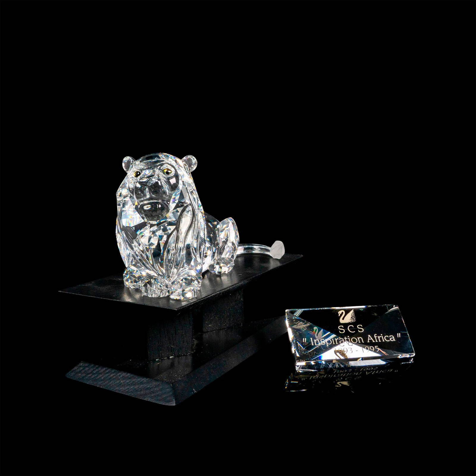 Swarovski Crystal Lion Figurine W/ Plaque And Base Auction
