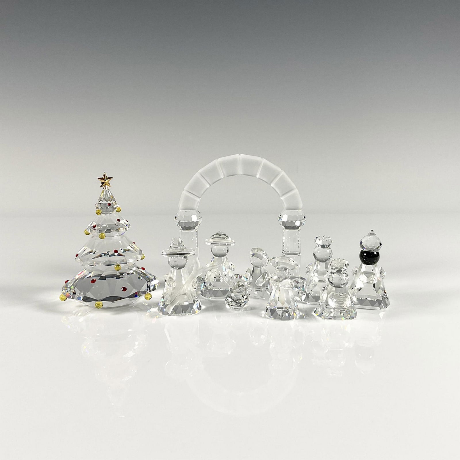 10pc Swarovski Crystal Figurines, Nativity Scene And Tree Auction
