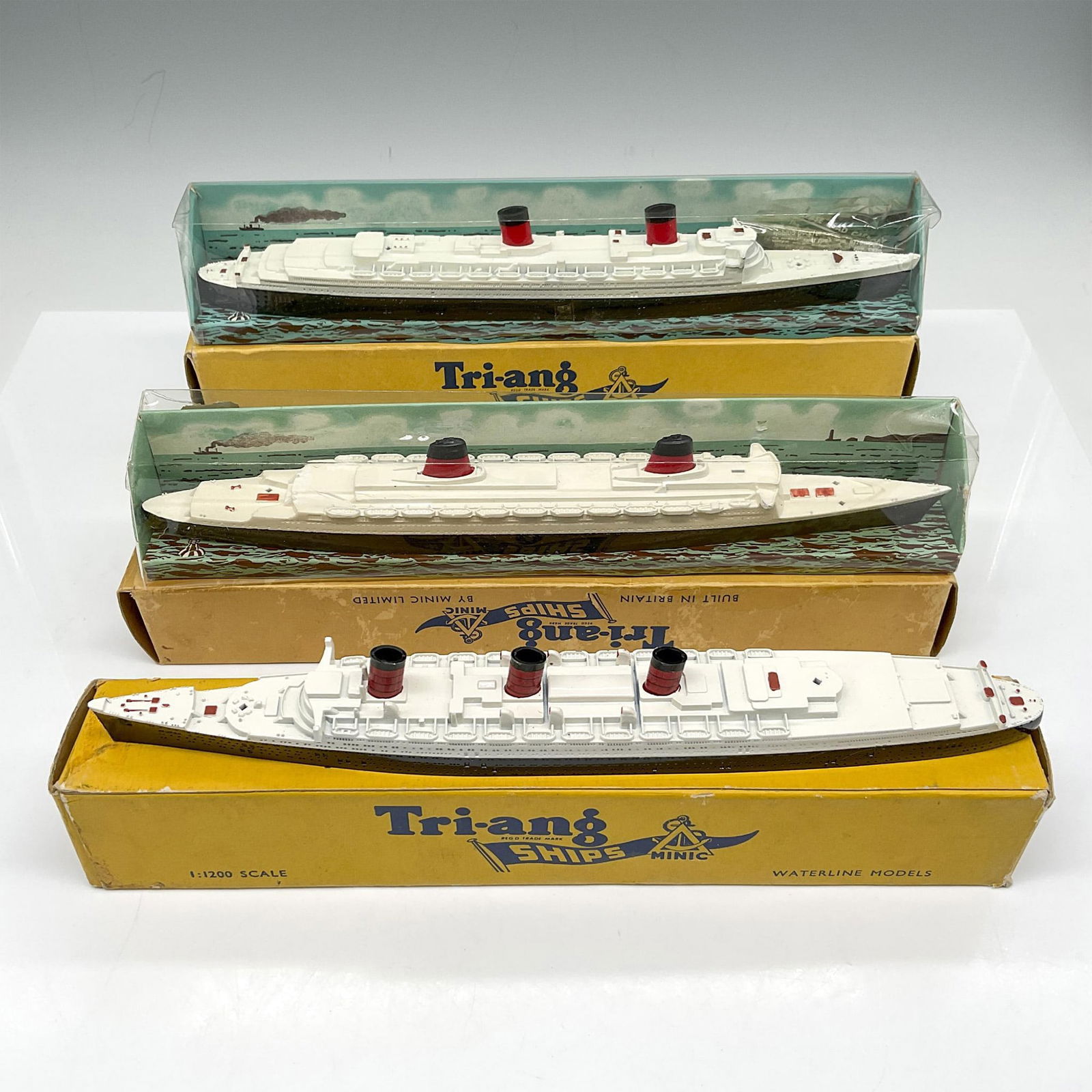 3pc Collectible Tri-ang Waterline Classic Model Ships Auction
