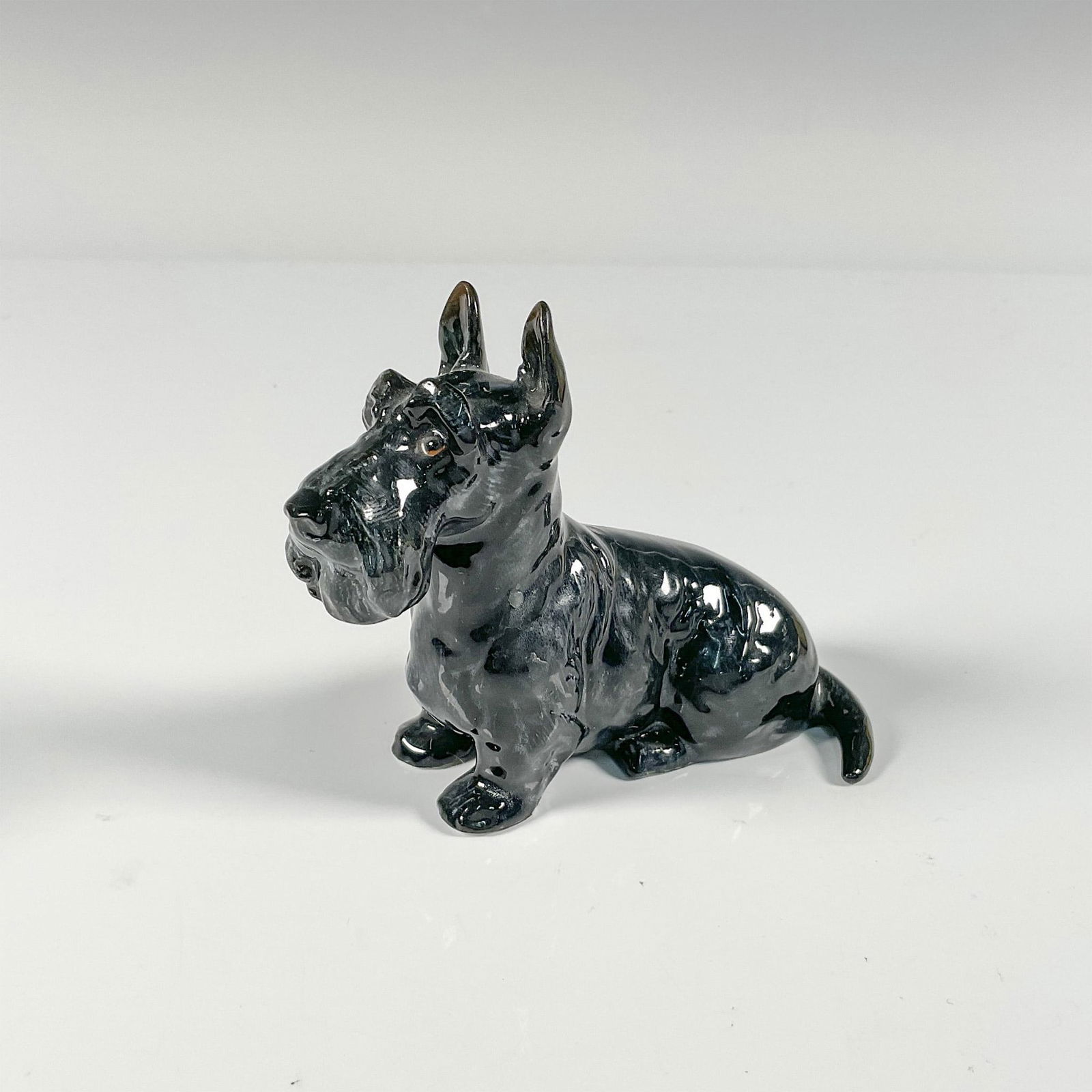 Royal Doulton Dog Figurine, Scottish Terrier Hn1019 Auction