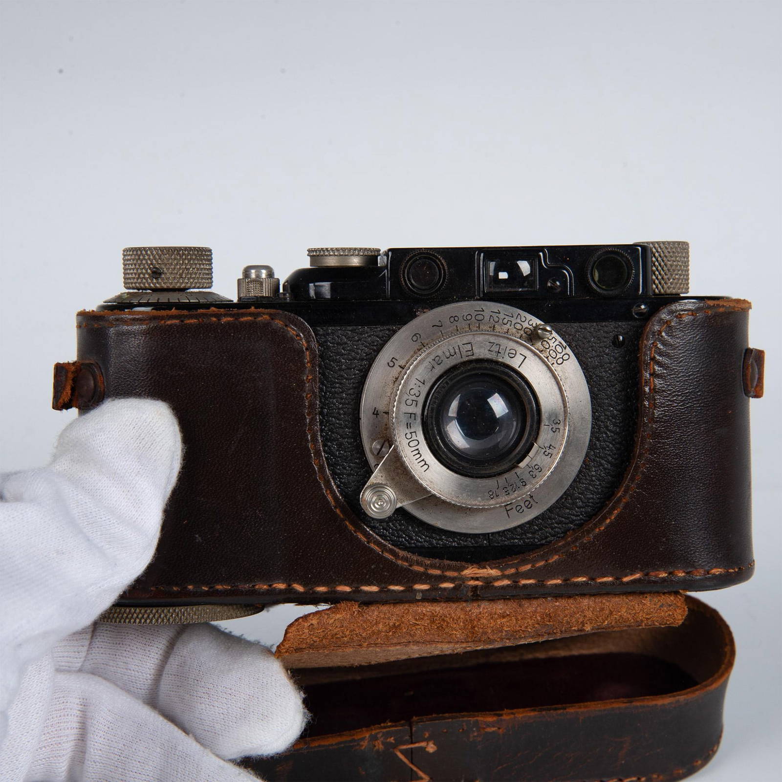 8pc 1935 Leica Ii Camera Leitz Elmar 50mm And Accessories + Manuals Auction