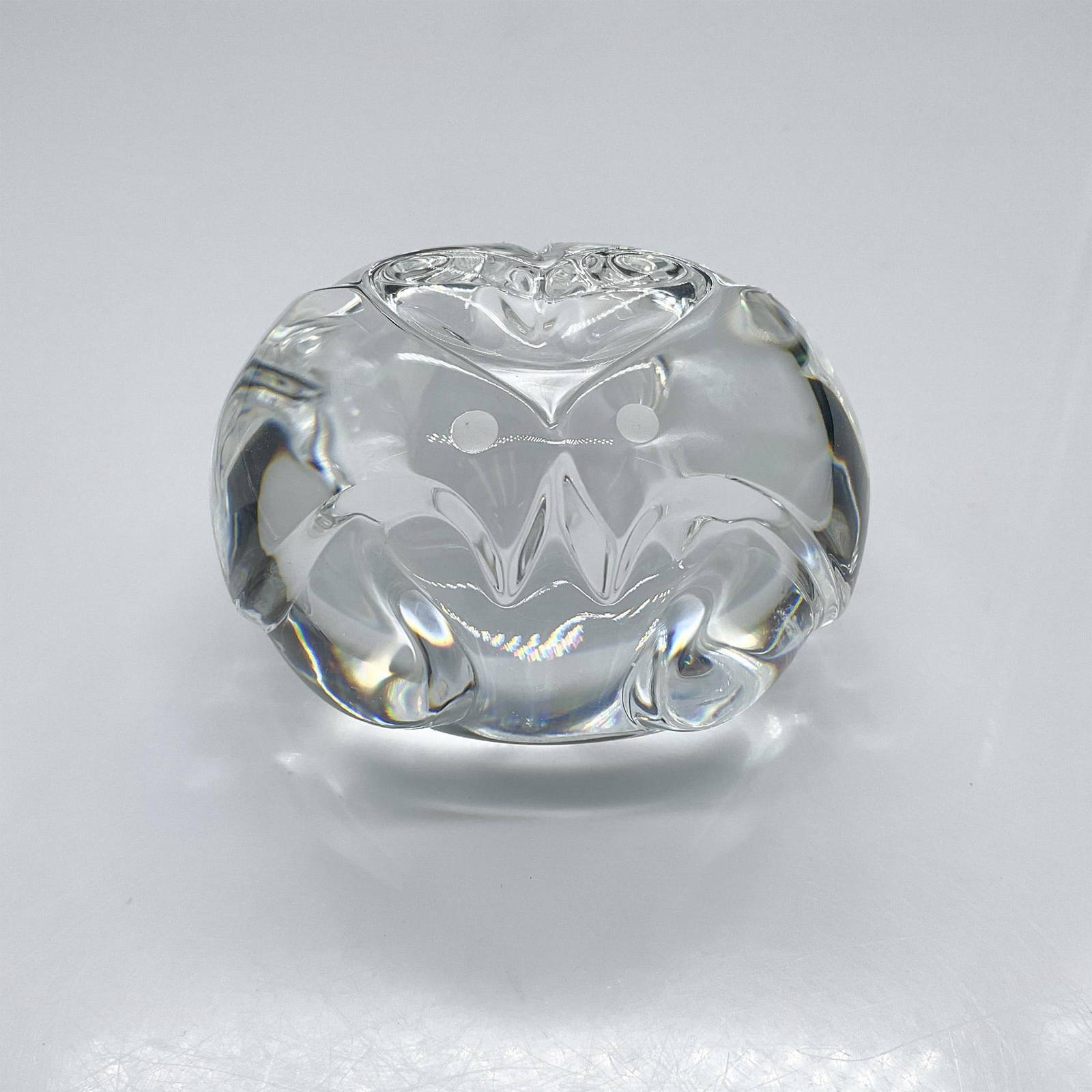Steuben Crystal Paperweight And Hand Cooler, Turtle Doves Auction