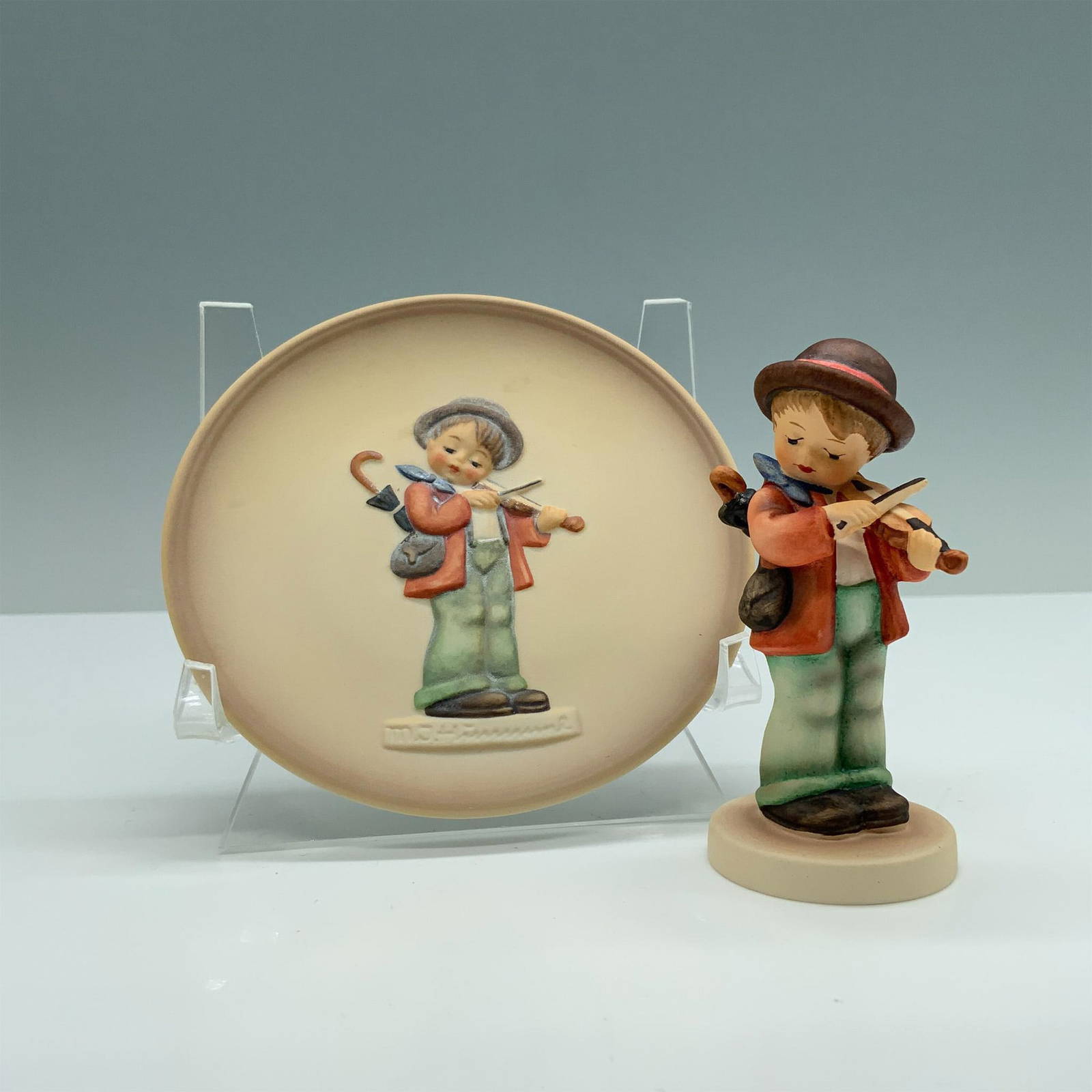 2pc Goebel Hummel Figurines, Little Fiddler Auction