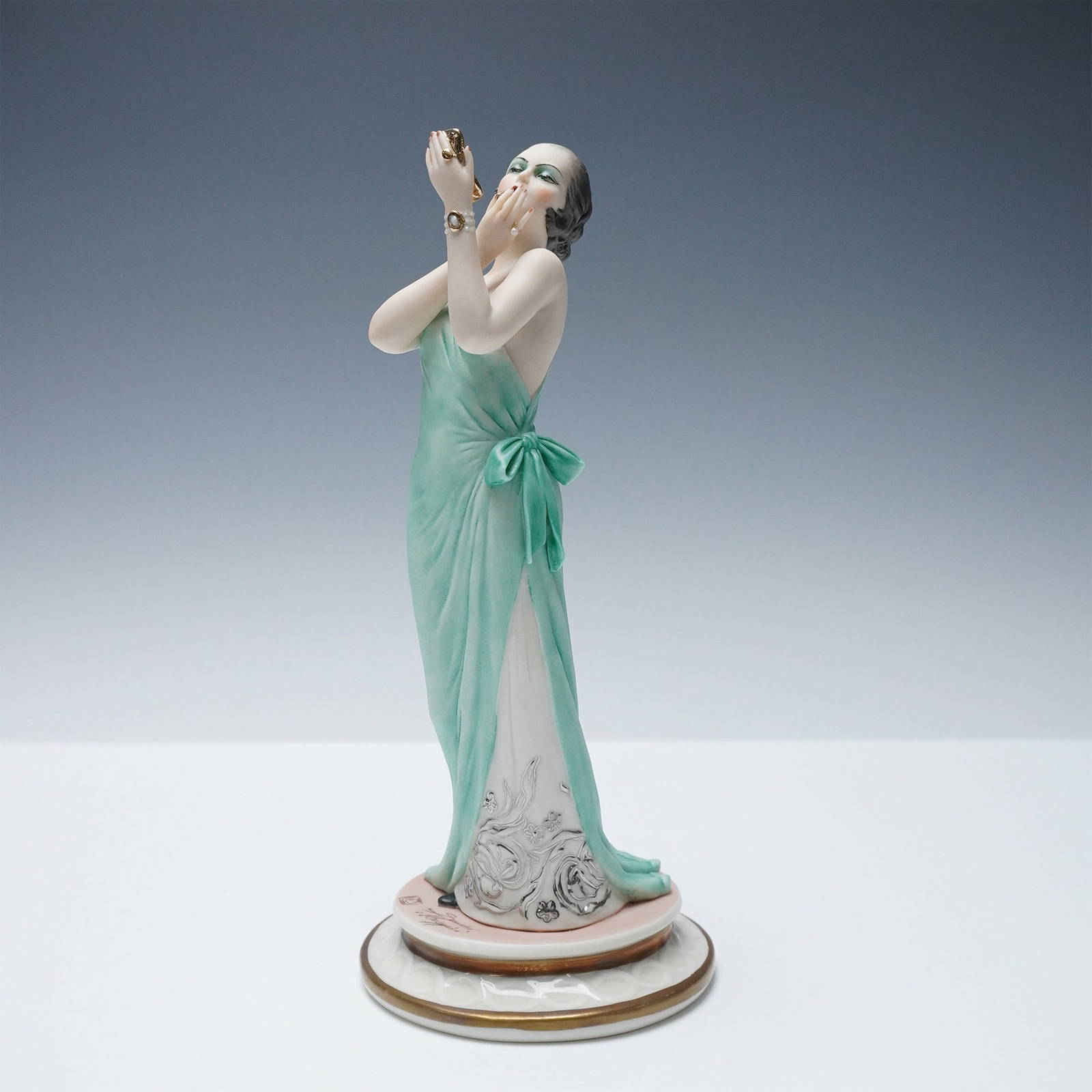 Capodimonte Mode Liberty Anno 1933 Figurine By Sandro Maggioni Auction