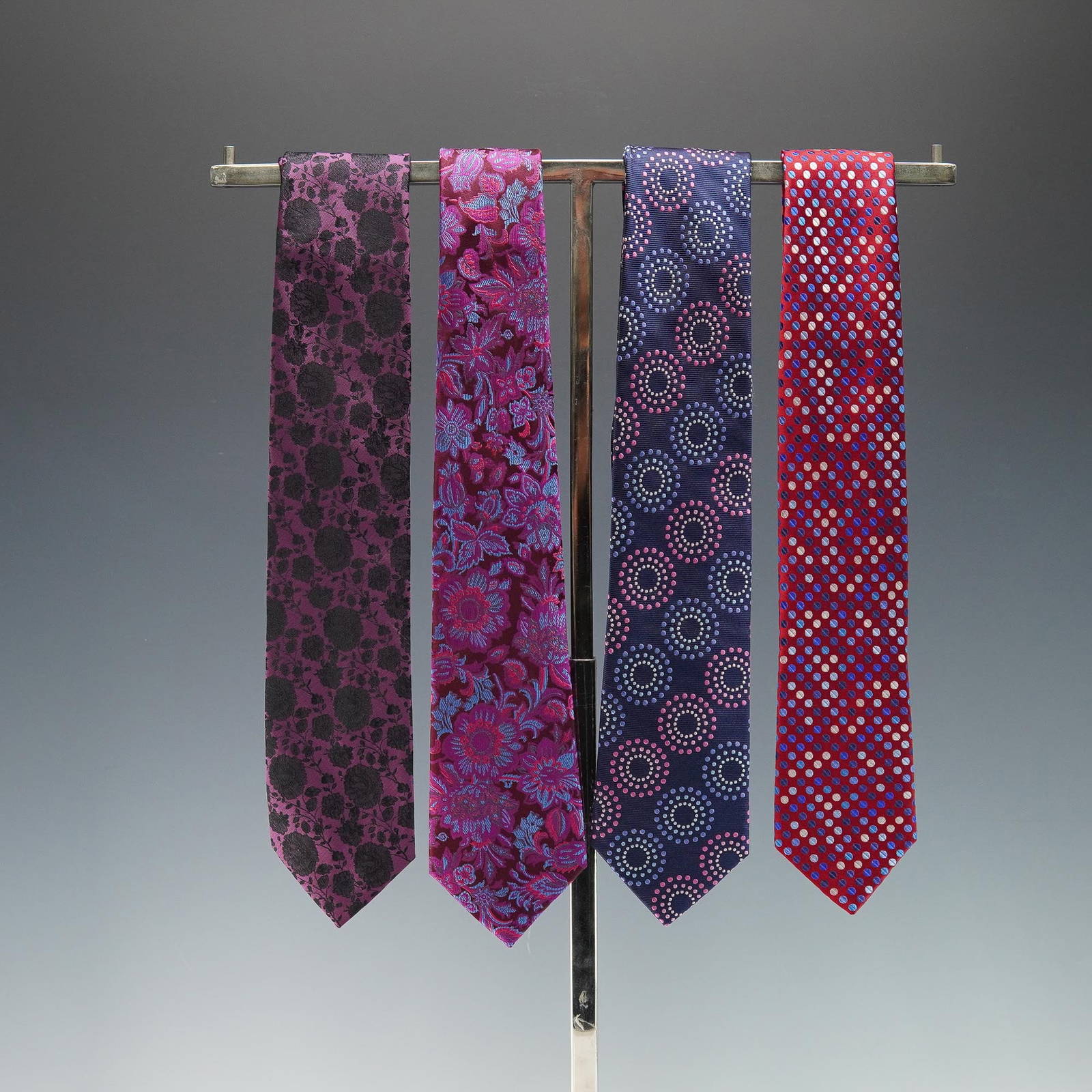 London Designer Neckties Including Hawes & Curtis, Haines & Bonner ...