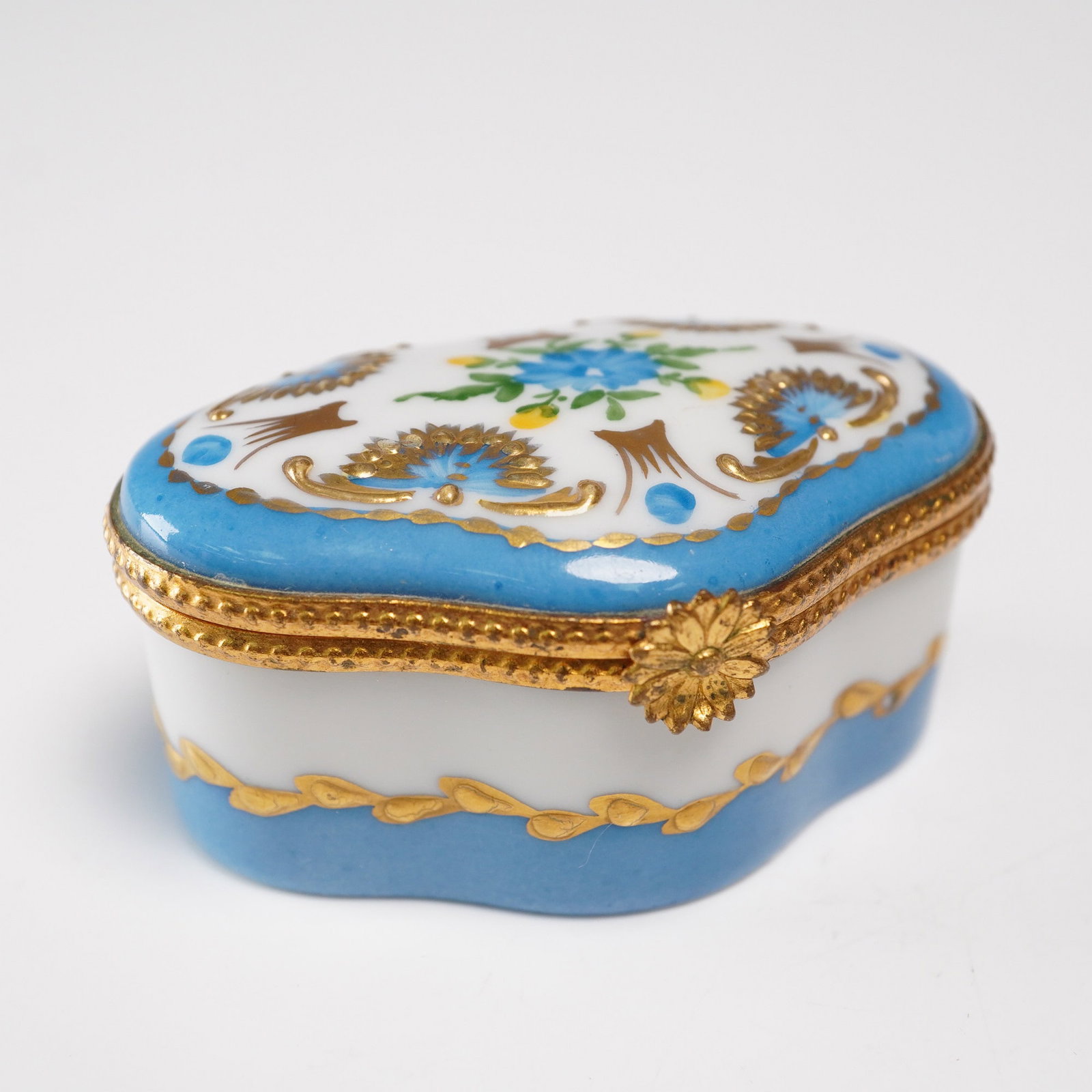 Limoges France Porcelain Box, Floral Gilt Blue Oval - Jul 09, 2025 ...