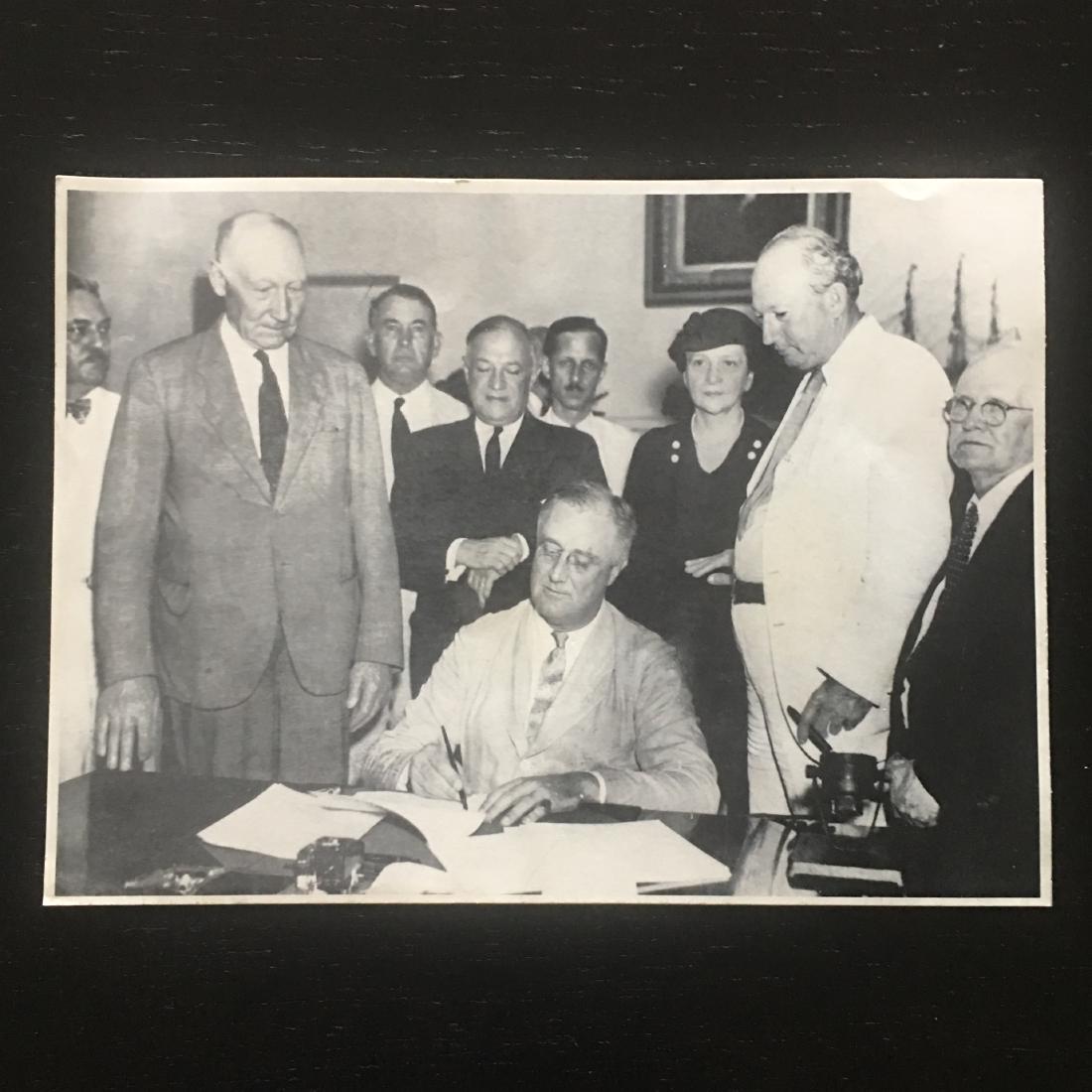 1940s Vintage President Franklin D. Roosevelt Photo