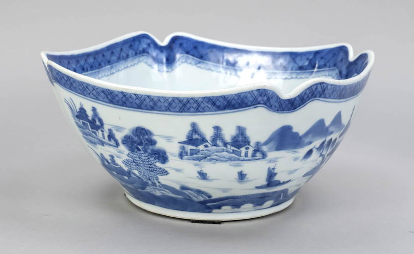 Lapidated bowl, China, 18th/19th (#3694) on Mar 31, 2022 | Historia ...