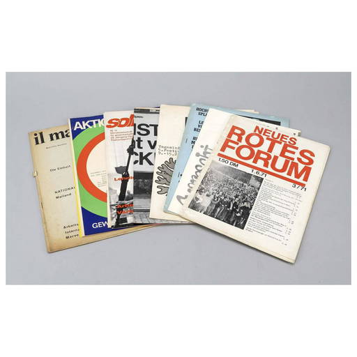 10 Left Wing Magazines Or Brochure