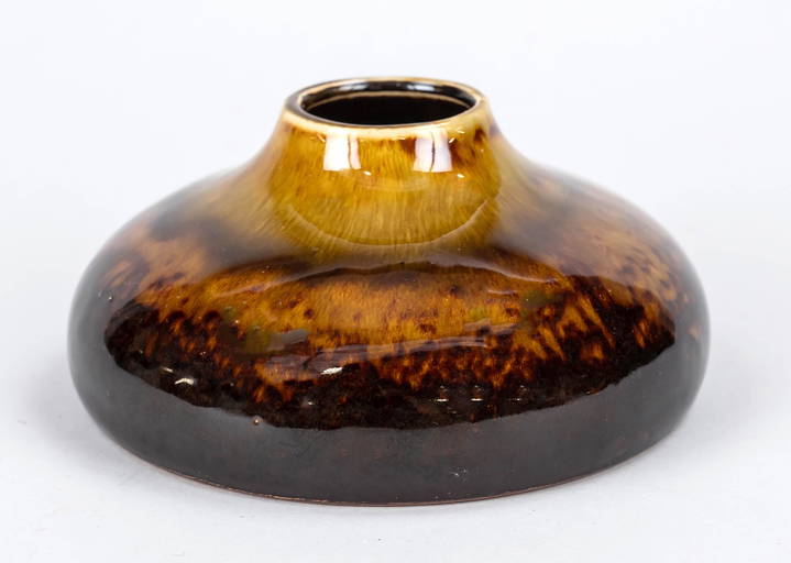 Miniature Painter Lu Fanlang: