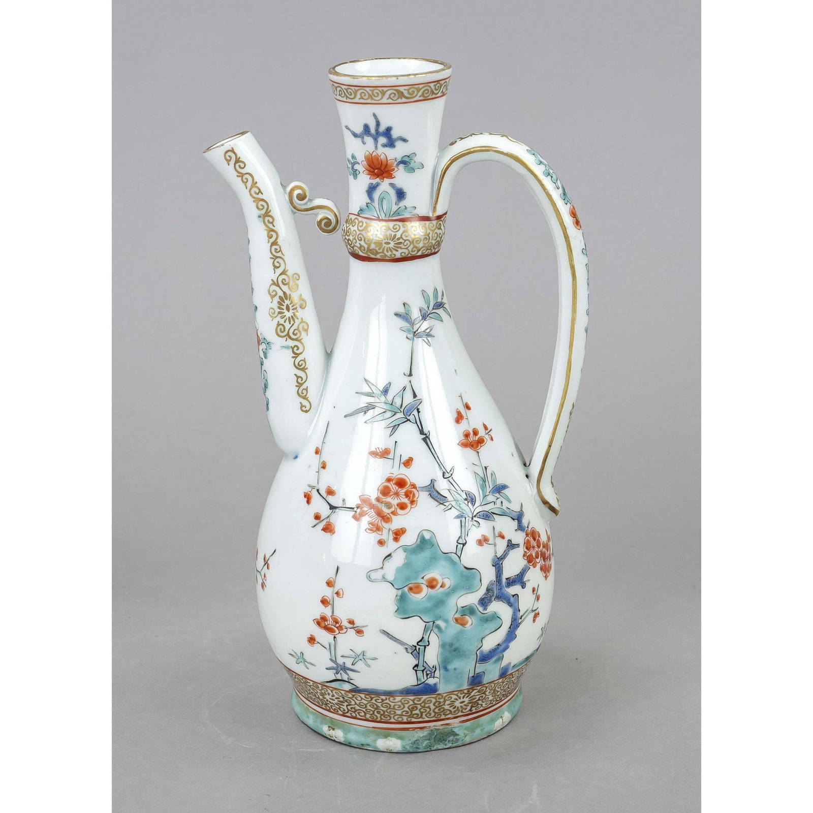 Kakiemon Jug, Japan, Edo Peri Auction