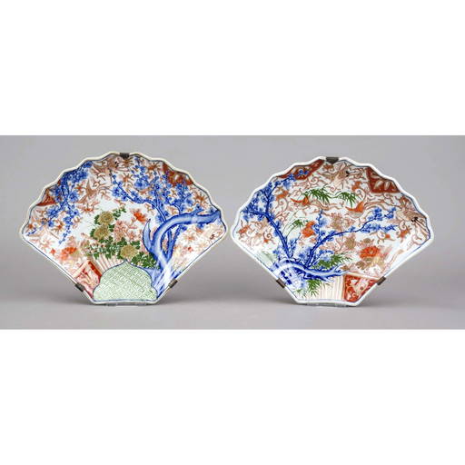 Two Imari Fan Bowls, Japan 1