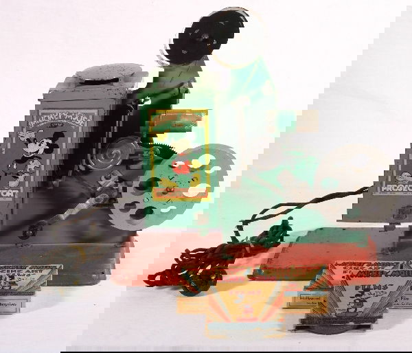 921: KEYSTONE Mickey Mouse Movie Projector : NETTE