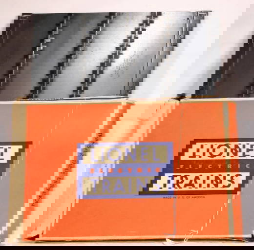 Nette Boxed Lionel 350 50 Trans. Table Ext