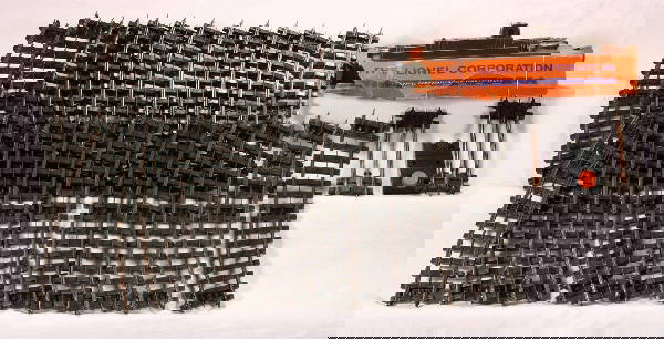 Nette Lionel Super O Track Lot