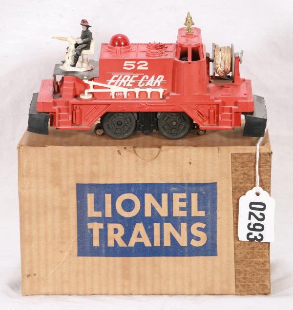 293: NETTE - Boxed LIONEL 52 Fire Car: