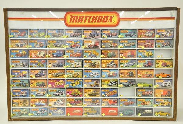220: Matchbox Superfast Store Display With Cars