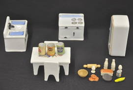 Wolverine Toy Kitchen Set, plus - Nov 05, 2011 | NETTE Auctions in CT
