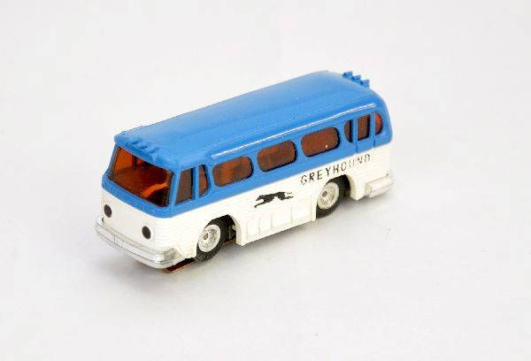 Unusual Aurora Greyhound Bus Slot Car
