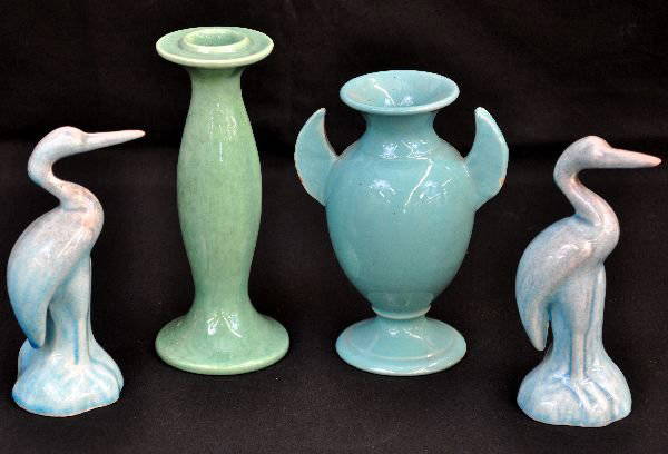 4 Pc Pottery Group