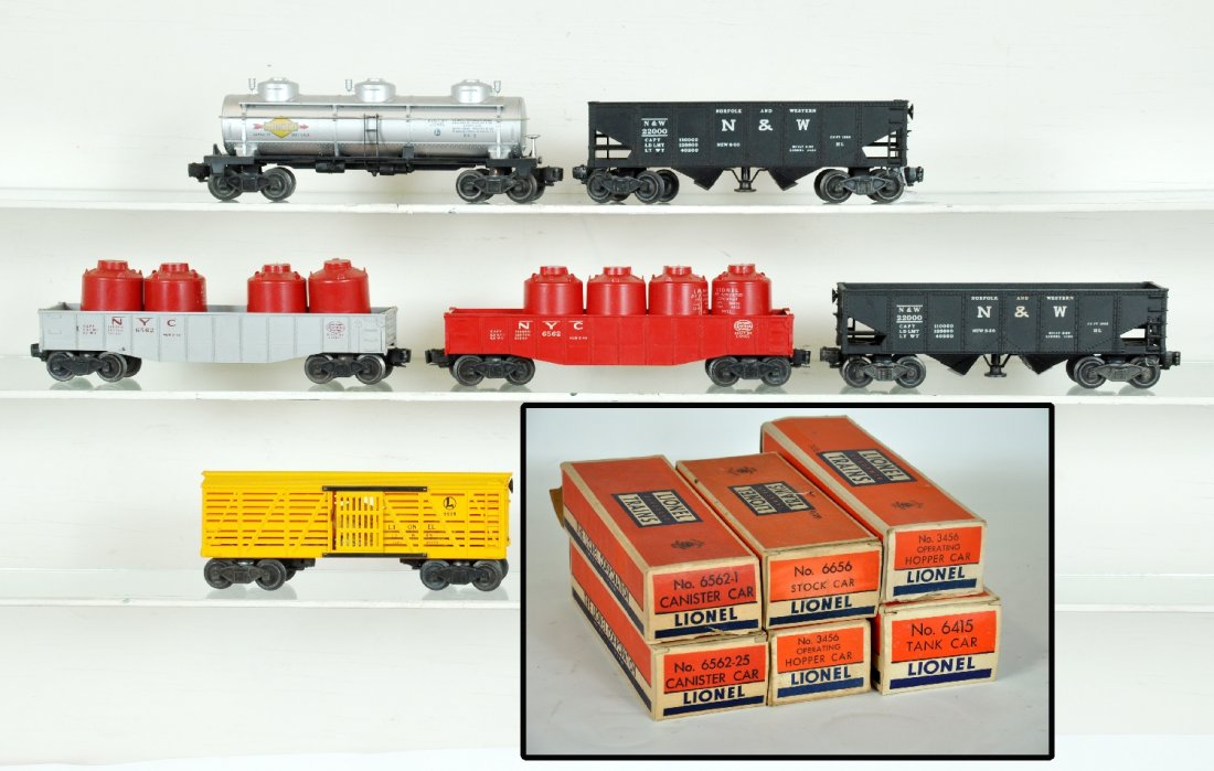 7 Clean Boxed Lionel Freight Cars