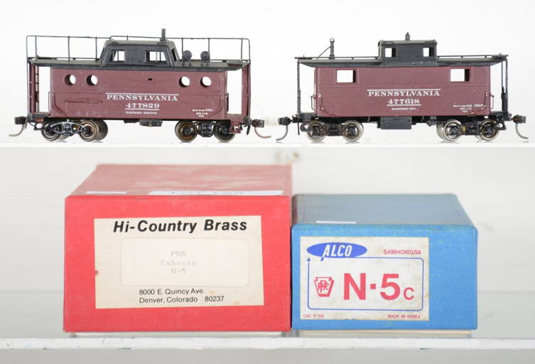 2 Brass Ho Prr Cabooses