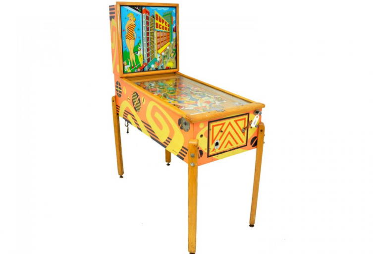 Nice Vintage Pin-Up Pinball Machine - Jun 13, 2015 | NETTE Auctions in CT