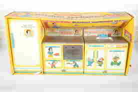 Wolverine Toy Kitchen Set, plus - Nov 05, 2011 | NETTE Auctions in CT