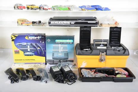 Revell 1/32 Lap Counter, Controllers & 4 Slot Cars