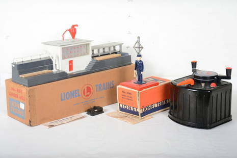 5 Boxed Lionel Transformers